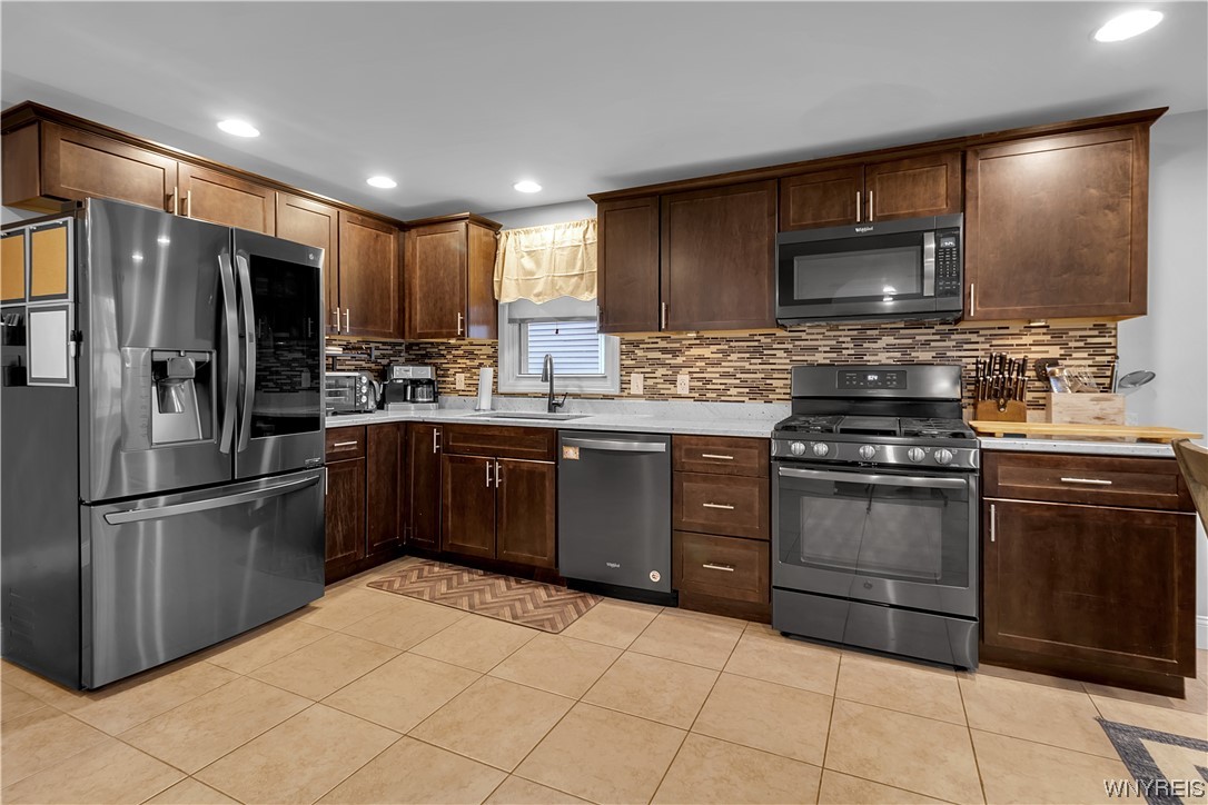 169 Calvin Court N, Tonawanda-Town, NY 14150