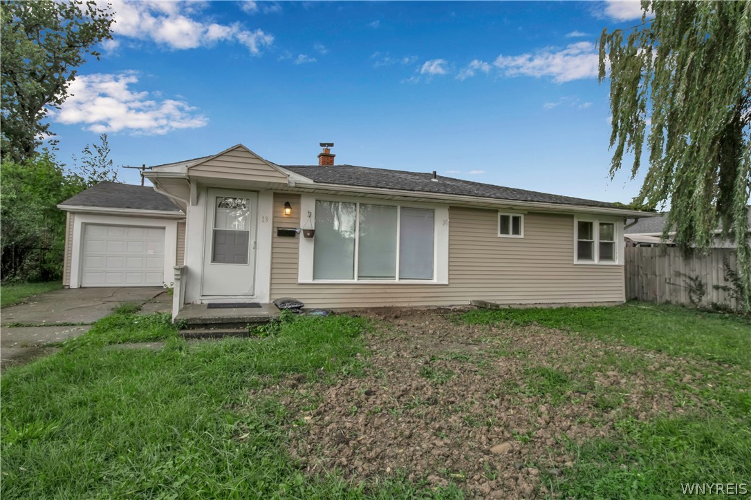 13 Meadow Lea Drive, Amherst, NY 14226