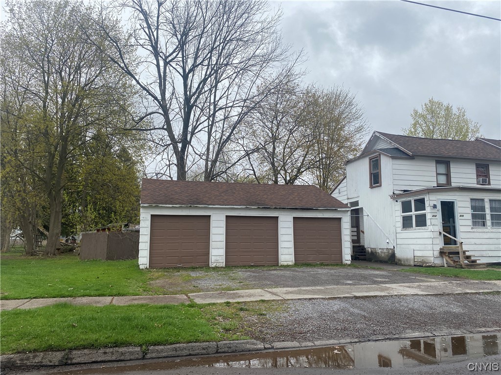 210 North Street, Oneida-Inside, NY 13421