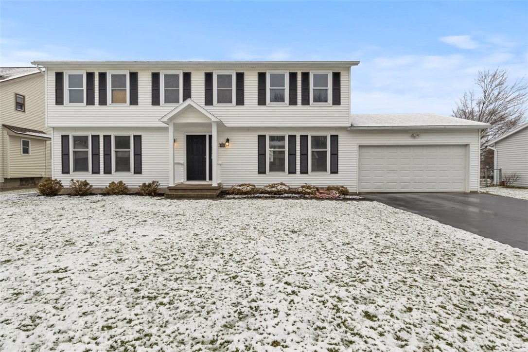 96 Snowy Owl Ridge, Greece, NY 14612