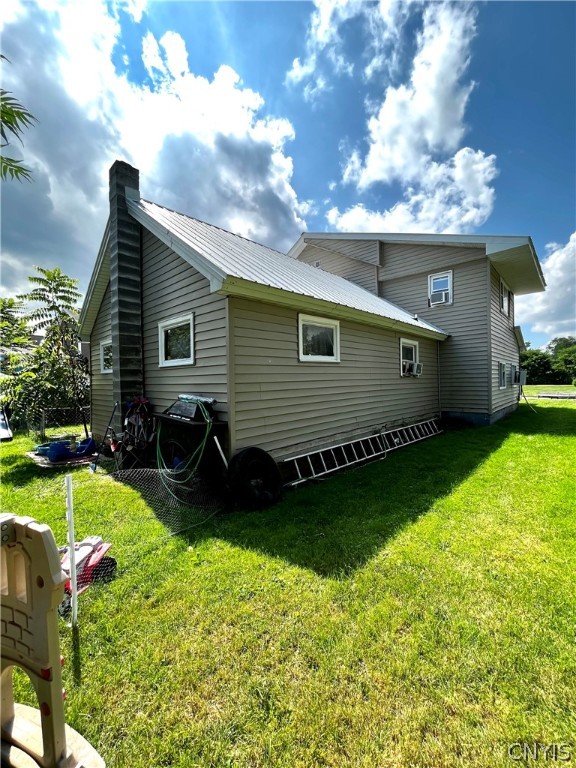 10 Lock Street, German Flatts, NY 13407