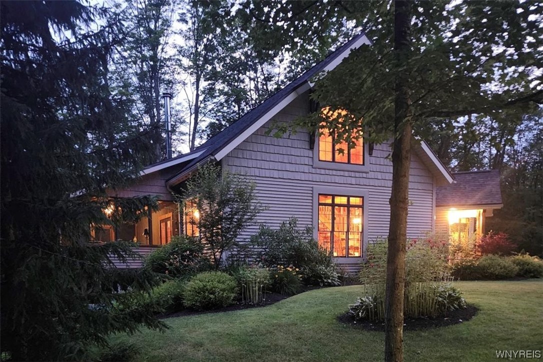 9279 Crump Road, Colden, NY 14069