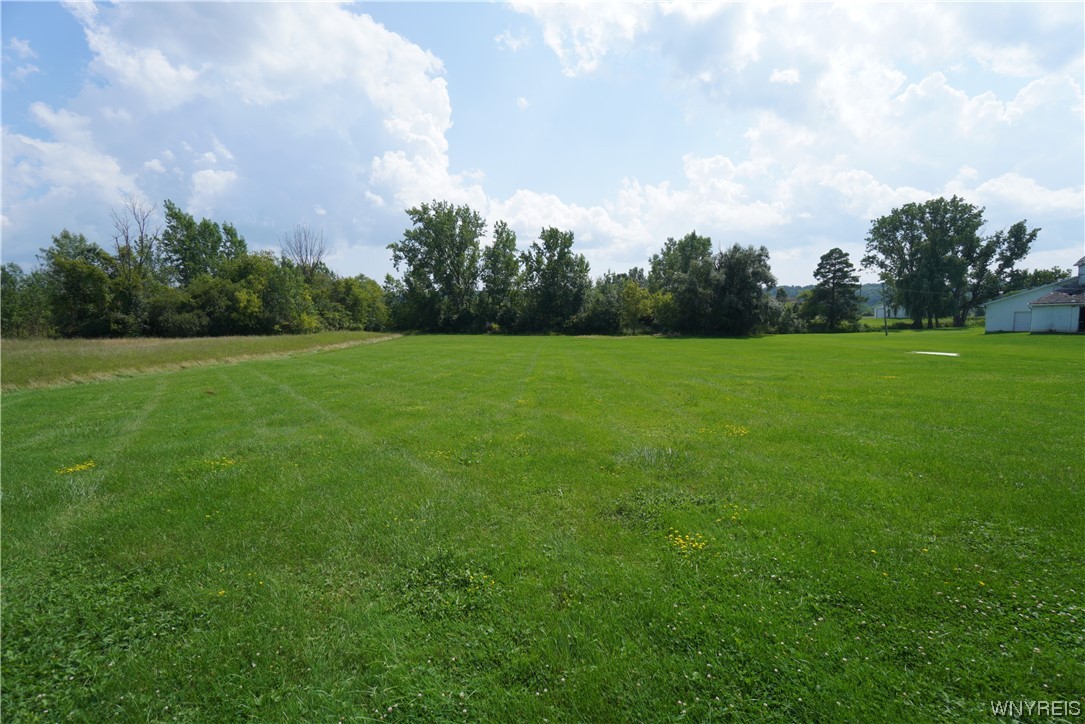 2396 Ridge Road, Lewiston, NY 14131