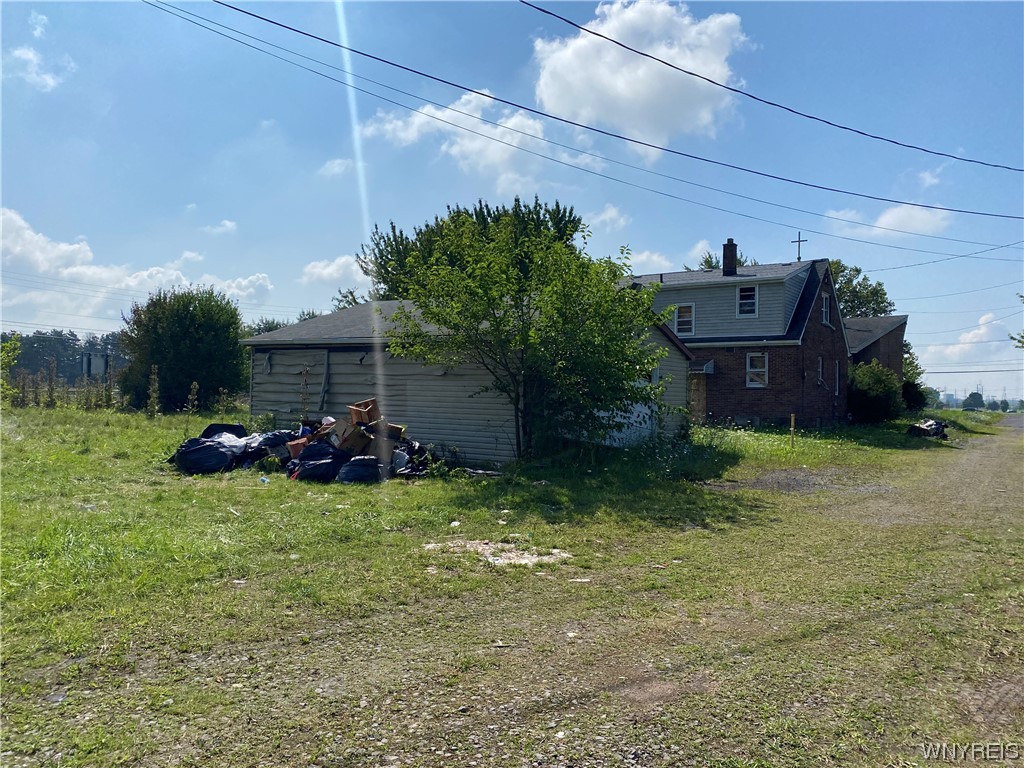 3920 Pine Avenue, Niagara Falls, NY 14301