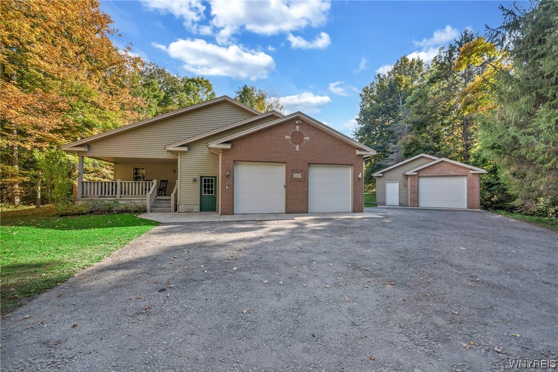 Sold: 12475 Cary Road, Alden, NY 14004 | 3 Beds / 2 Full Baths / 1 Half ...