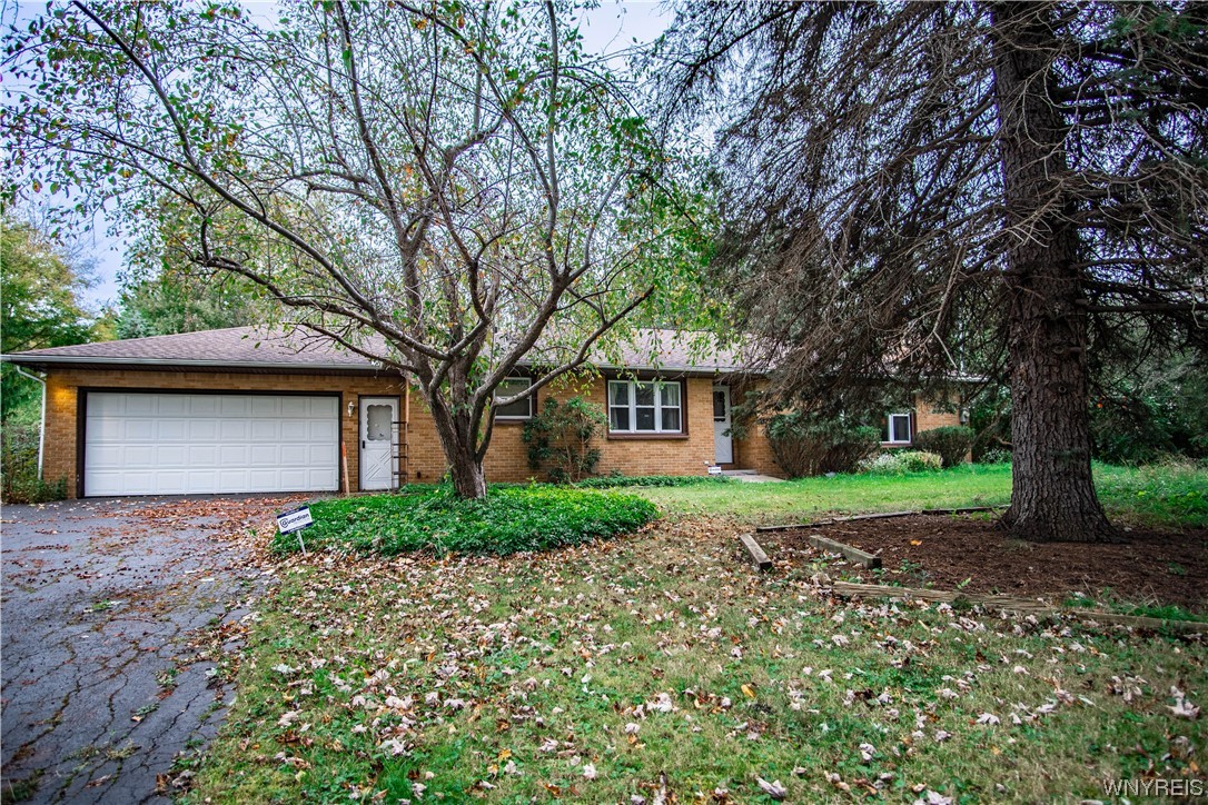 2805 Hopkins Road, Amherst, NY 14228