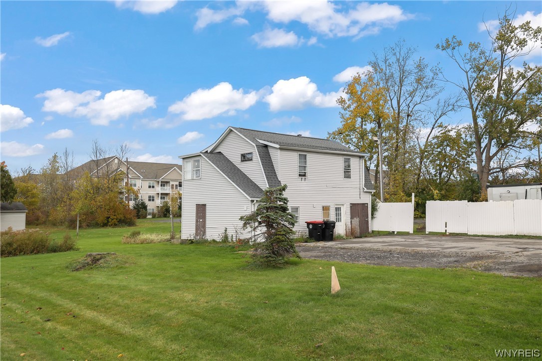 5818 Broadway Street, Lancaster, NY 14086