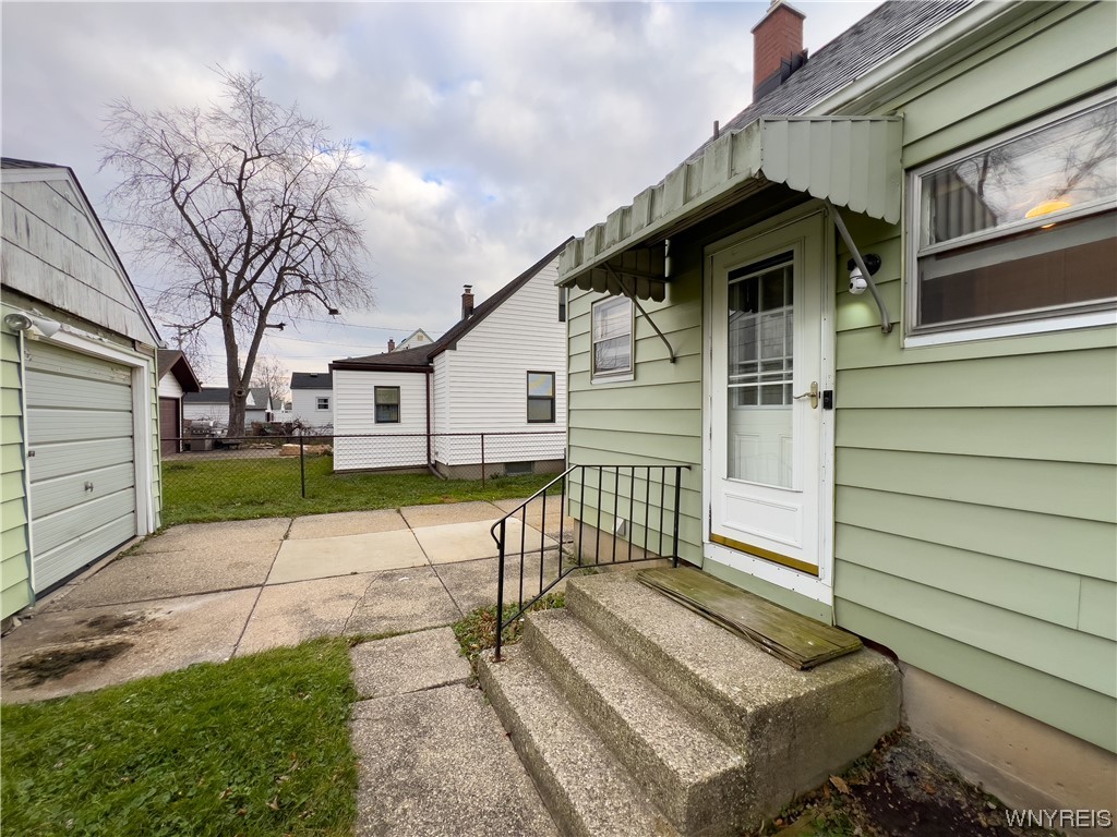 36 Westchester Drive, Cheektowaga, NY 14225