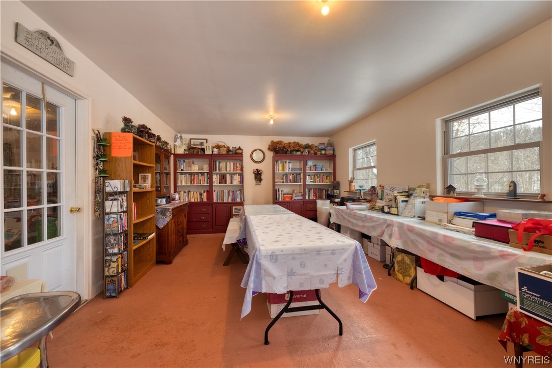 10450 New Oregon Road, North Collins, NY 14057