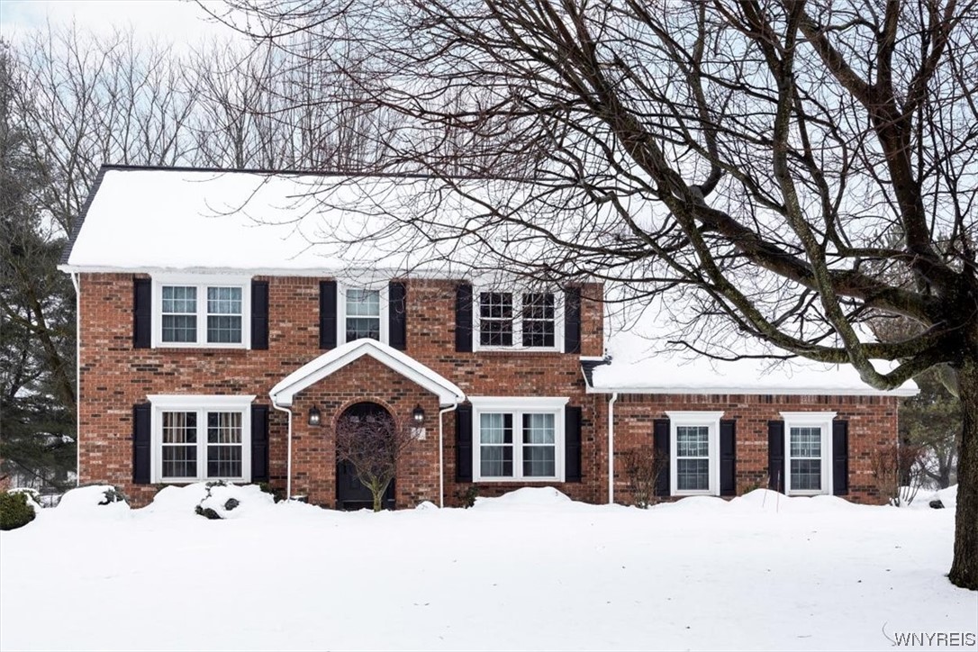 6 Silent Meadow Lane, Orchard Park, NY 14127