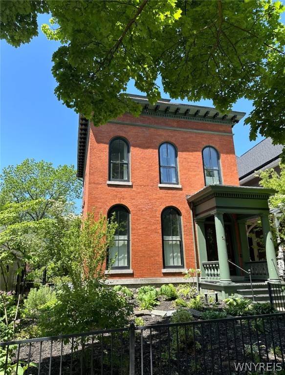 54 Irving Place, Buffalo, NY 14201, Allentown