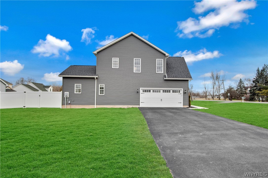 6361 Tonawanda Creek Road, Lockport-Town, NY 14094