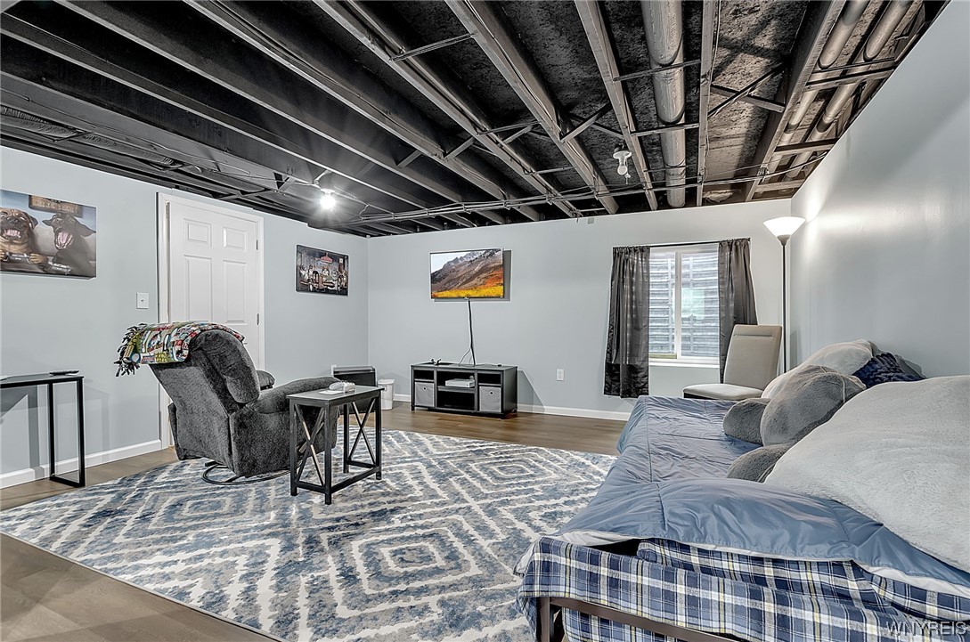 501 Carriage Lane, West Seneca, NY 14224