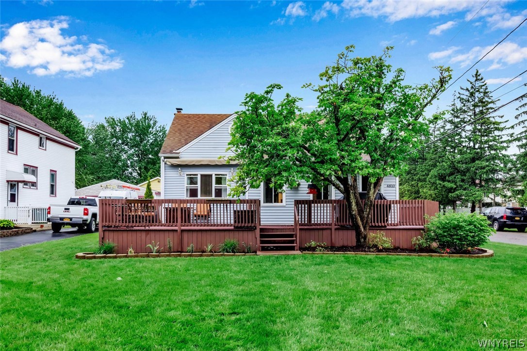 4810 Bay View Road, Hamburg, NY 14075