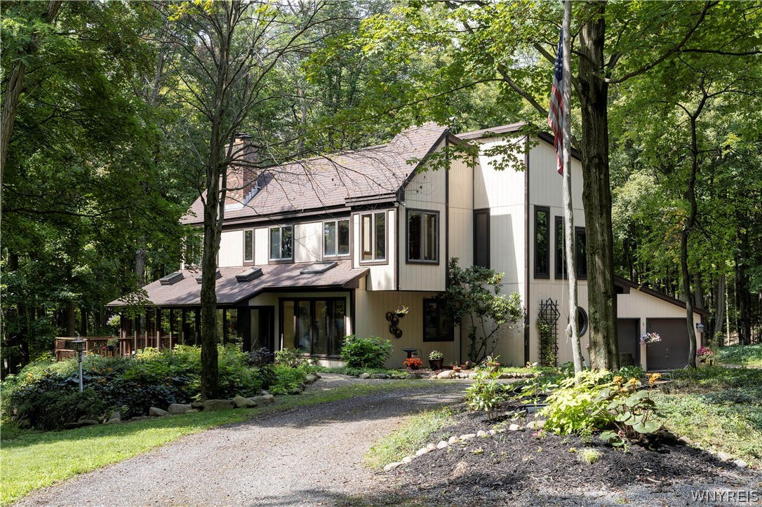 1980 Lapham Road, Aurora, NY 14052