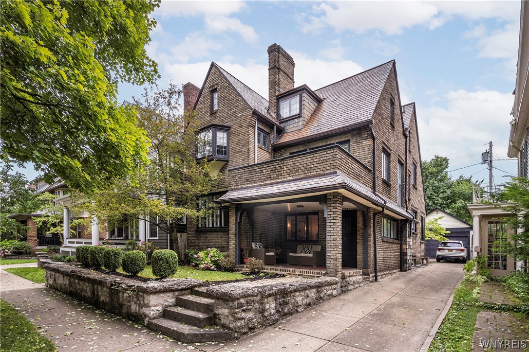 27 Argyle Park, Buffalo, NY 14222, Delaware District