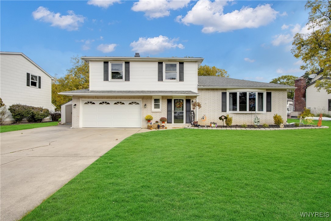 32 Colonial Manor Court, West Seneca, NY 14224