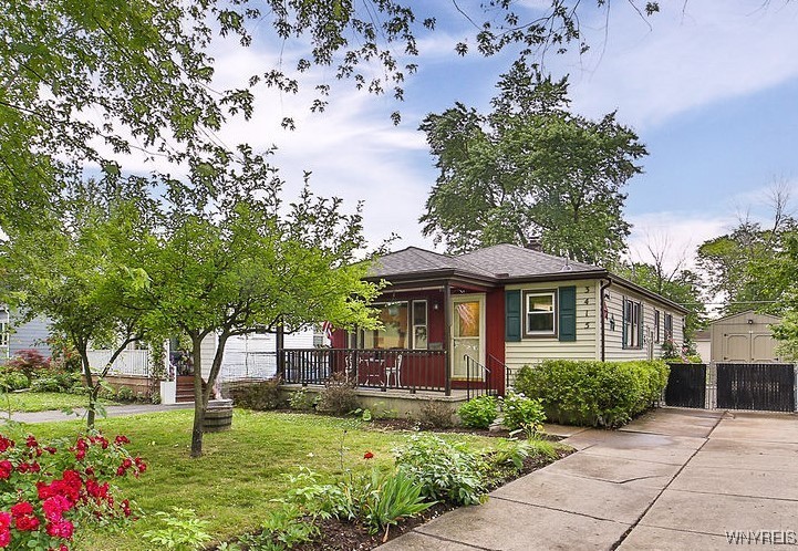 3415 Wallace Drive, Grand Island, NY 14072