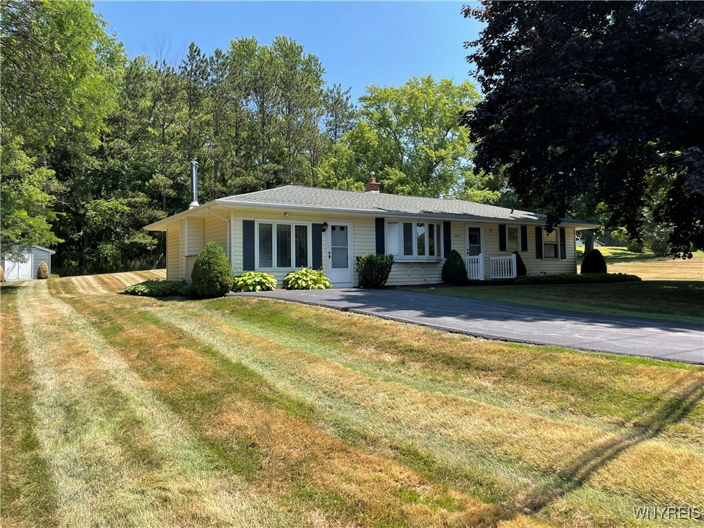 4351 Two Rod Road, Wales, NY 14052