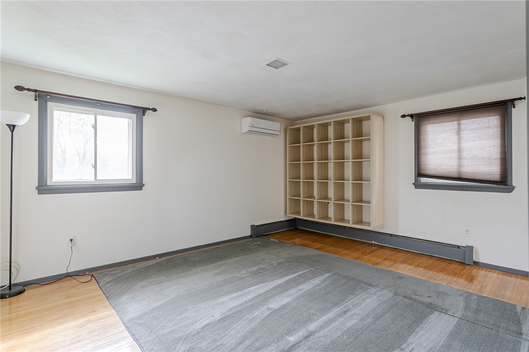 9 Daniel Drive, Gates, NY 14624