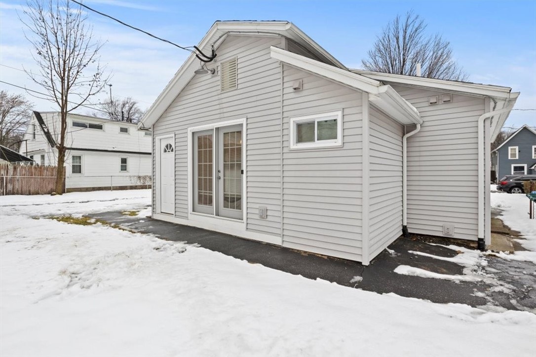 129 Leroy Street, Rochester, NY 14612, Charlotte