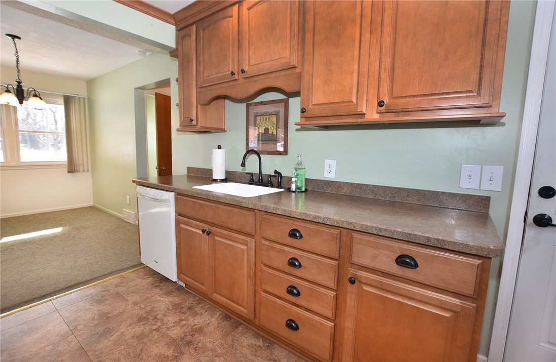 710 Denise Road, Greece, NY 14616