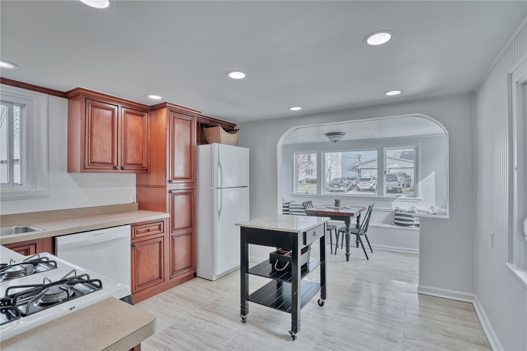 2197 Edgemere Drive, Greece, NY 14612