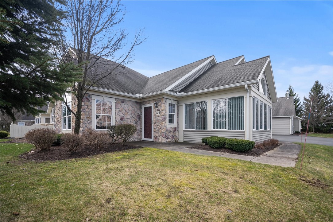 129 Maple Center Road, Greece, NY 14468