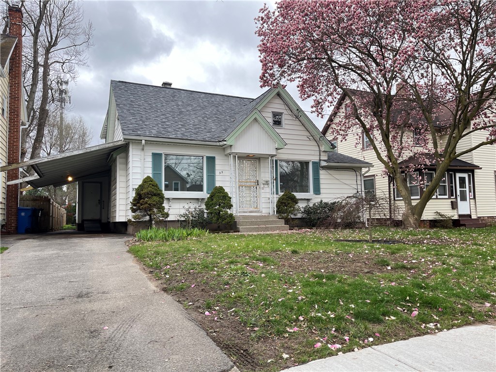 35 Banker Place, Rochester, NY 14616, Maplewood