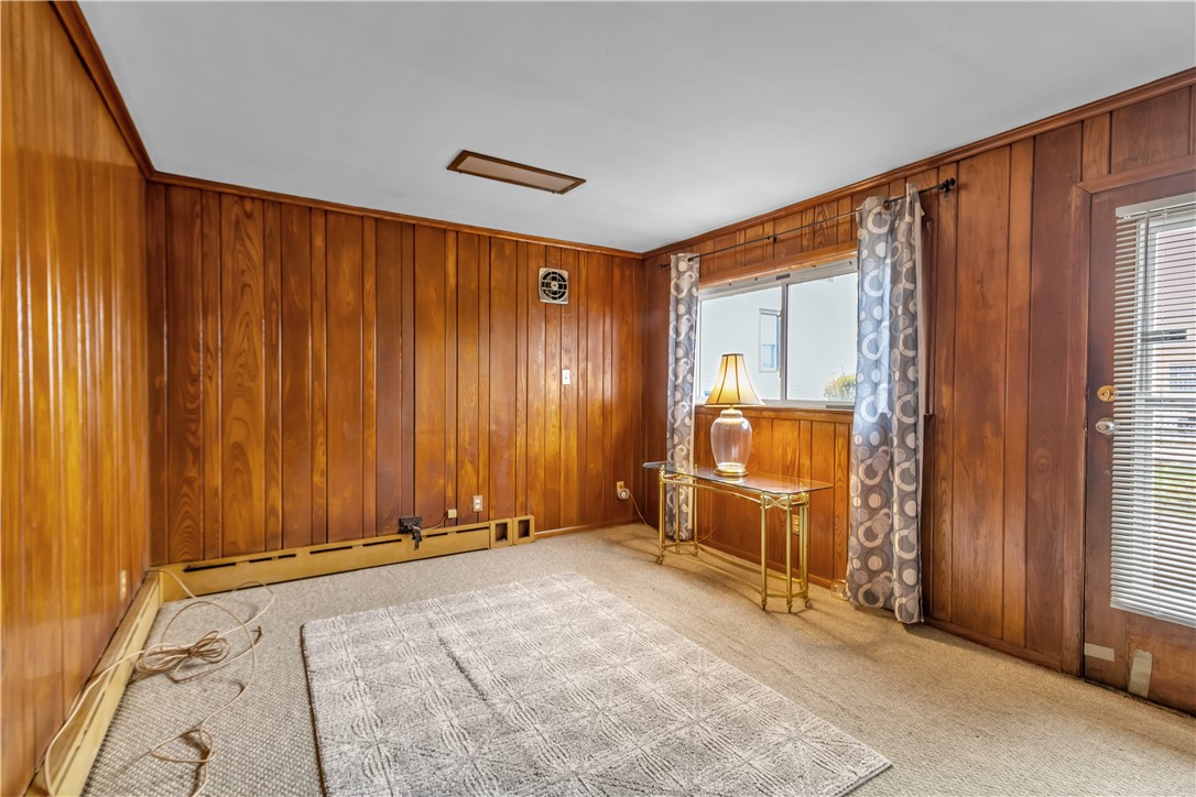 42 Pine Ridge Road, Cheektowaga, NY 14211