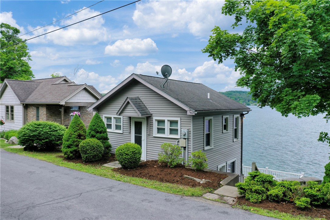 432 E Lake Road, Milo, NY 14527