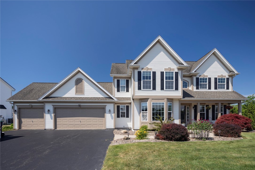 27 Timarron Trail, Greece, NY 14612