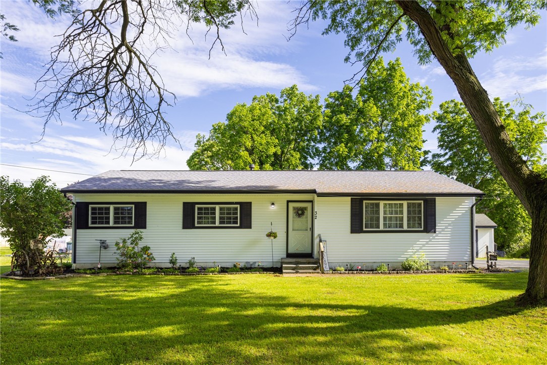 32 Princess Drive, Henrietta, NY 14623