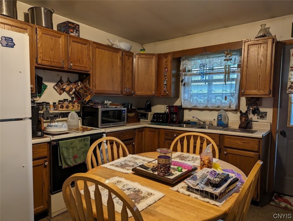 310 20th Avenue, Vienna, NY 13157