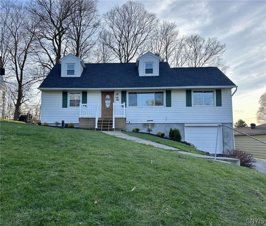 108 Sutton Drive, Camillus, NY 13219