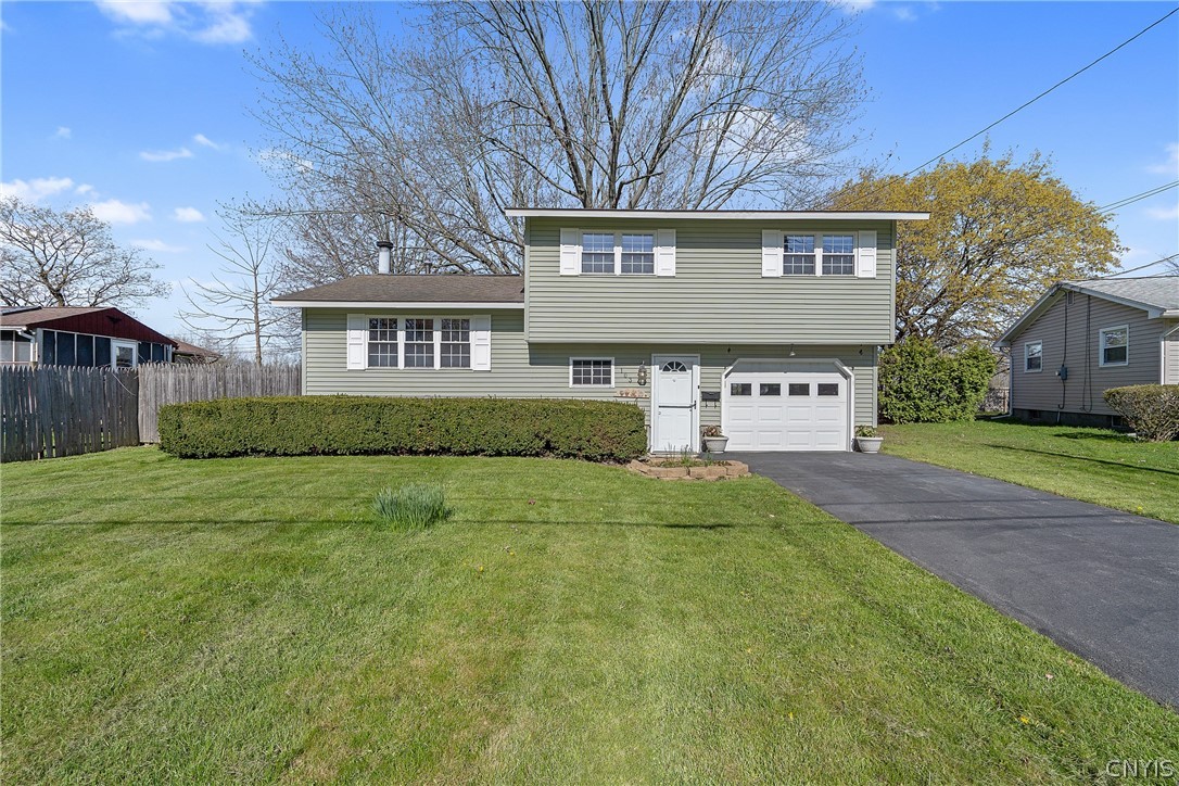 103 Rosewood Drive, Clay, NY 13090