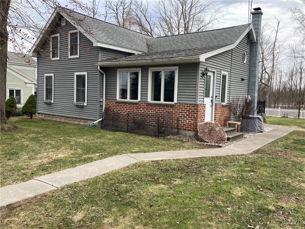 8996 Lake Road, Lenox, NY 13032