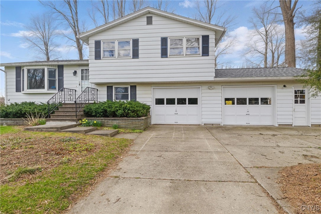 132 Bennett Road, Camillus, NY 13031