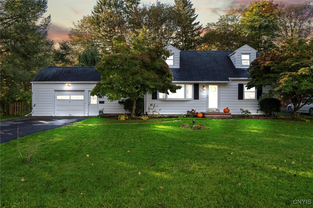 213 Mason Drive, Camillus, NY 13219