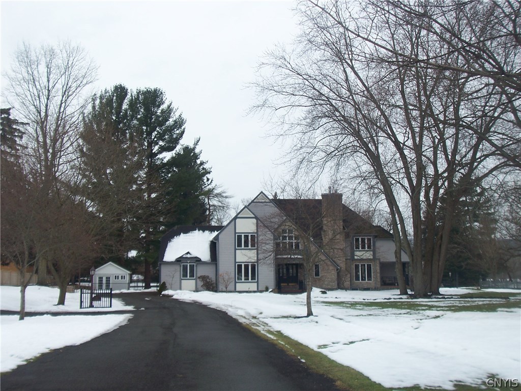 111 W Hamilton Avenue, Sherrill, NY 13461