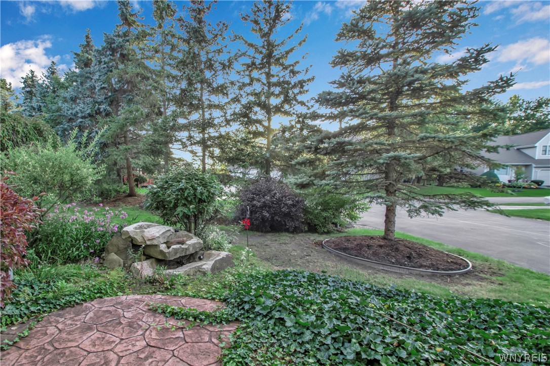20 Old Mill Circle, Elma, NY 14059