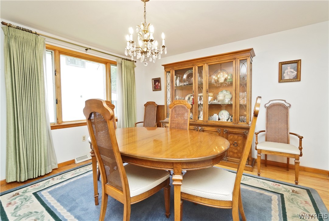 123 Sharon Drive, West Seneca, NY 14224